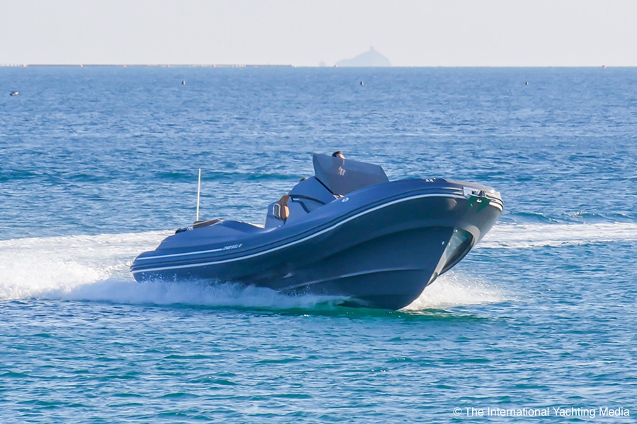 Zar 95 SL . La prova del Maxi Rib di Zar Formenti | Yacht Digest