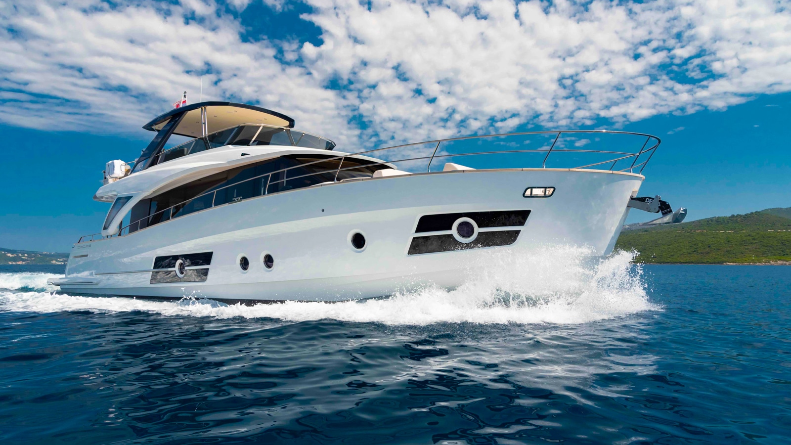 Greenline OceanClass 68: lusso, sostanza ed innovazione | Yacht Digest