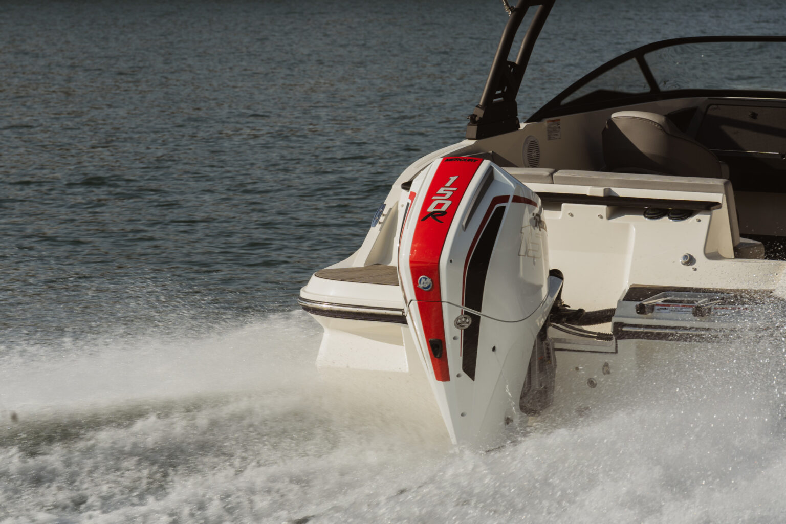Mercury Racing, presentati due nuovi modelli | Yacht Digest