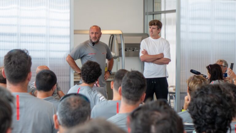 Peter Burling entra in Luna Rossa | Yacht Digest
