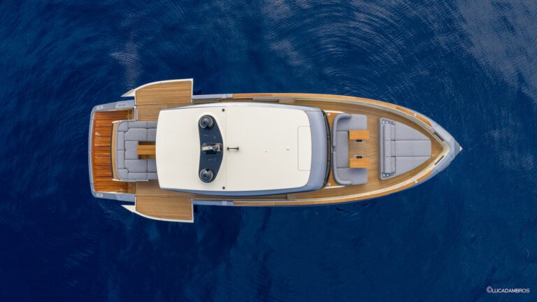 Invictus ST550, la nuova icona firmata Christian Grande | Yacht Digest